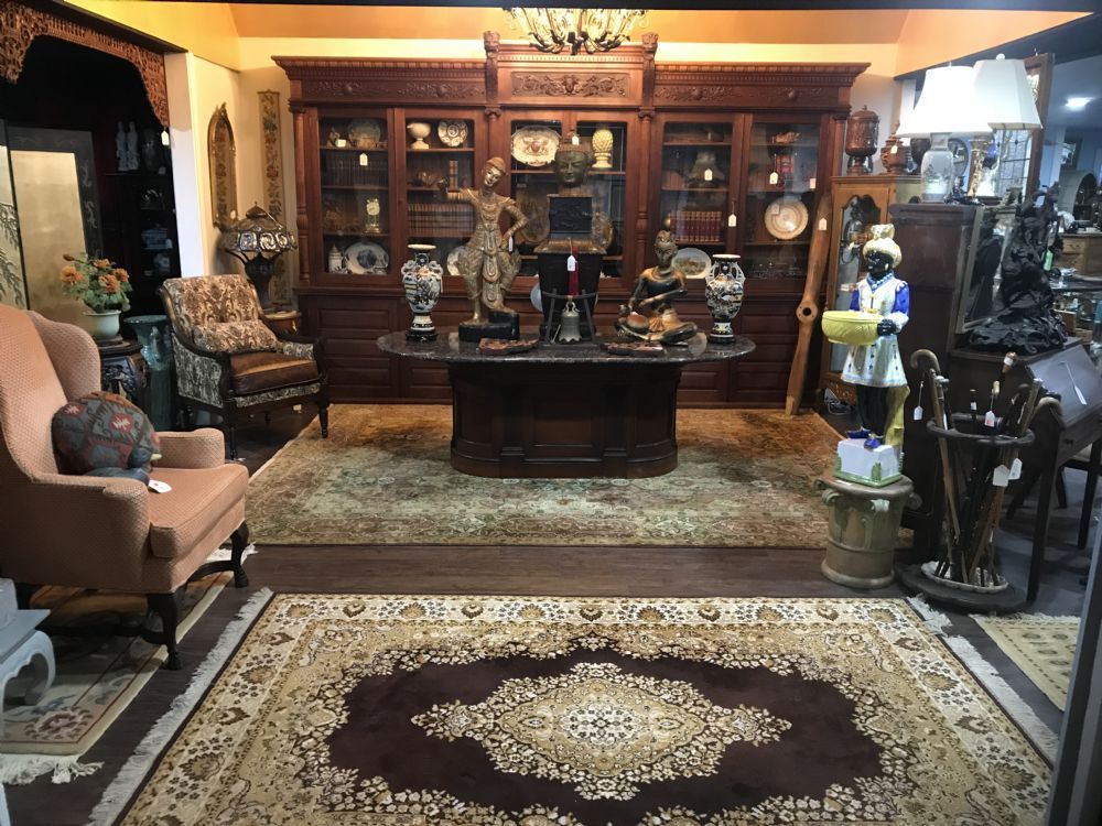 White Mtns Antique Gallery